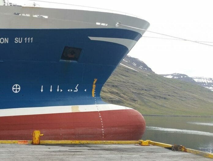 Why do ships have bulbous noses which normally stay under the waterline ...